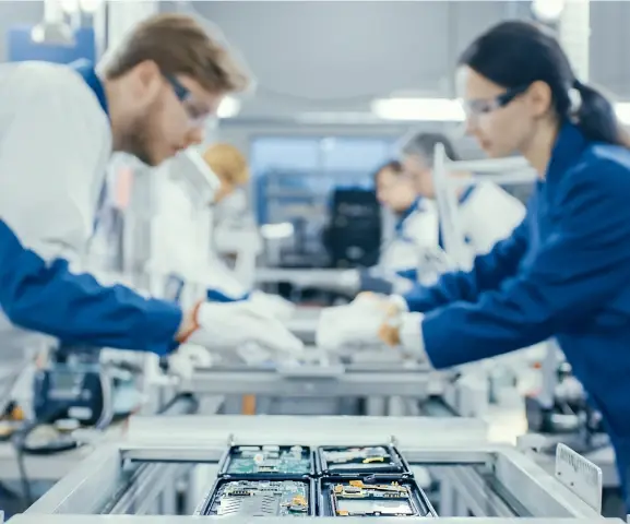 Macro Trends Reshaping the Electronics Manufacturing Landscape | MacroFab